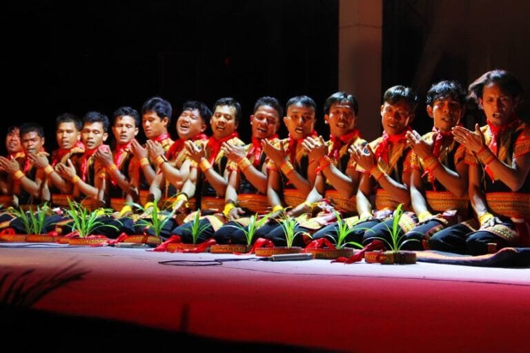 Tari Saman: Keindahan Warisan Budaya Aceh - Pakistan Indonesia